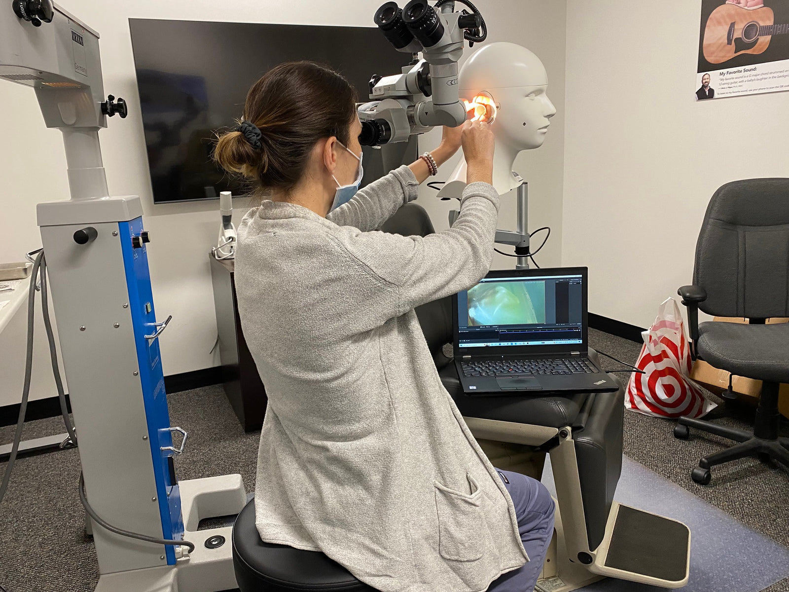 Cerumen Management – AHead Simulations